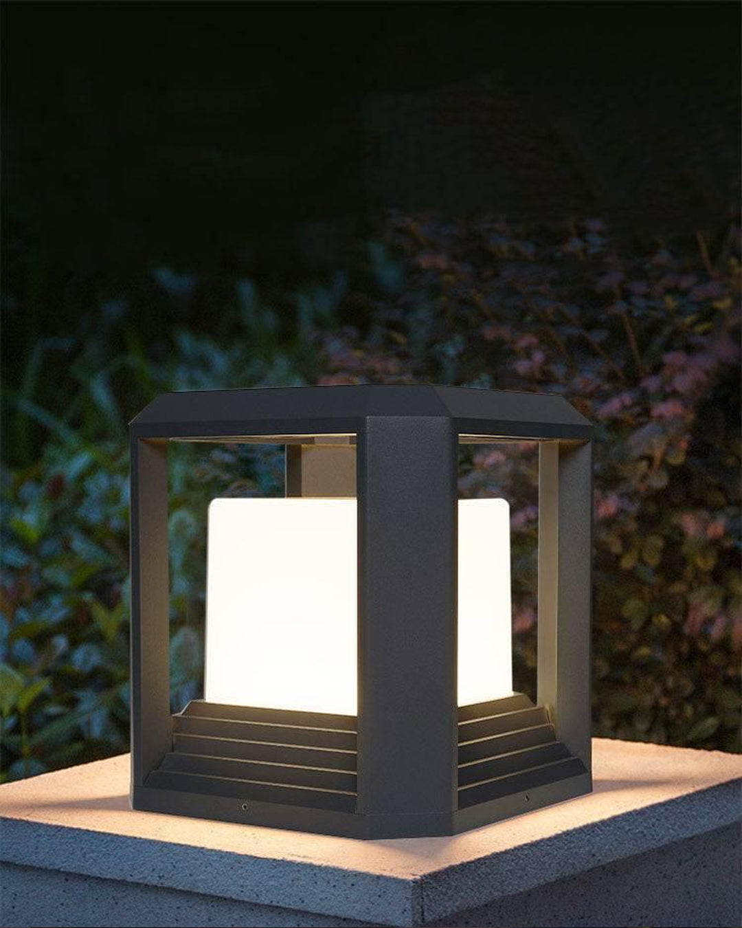 Modern Cube Outdoor Gate Light - Large